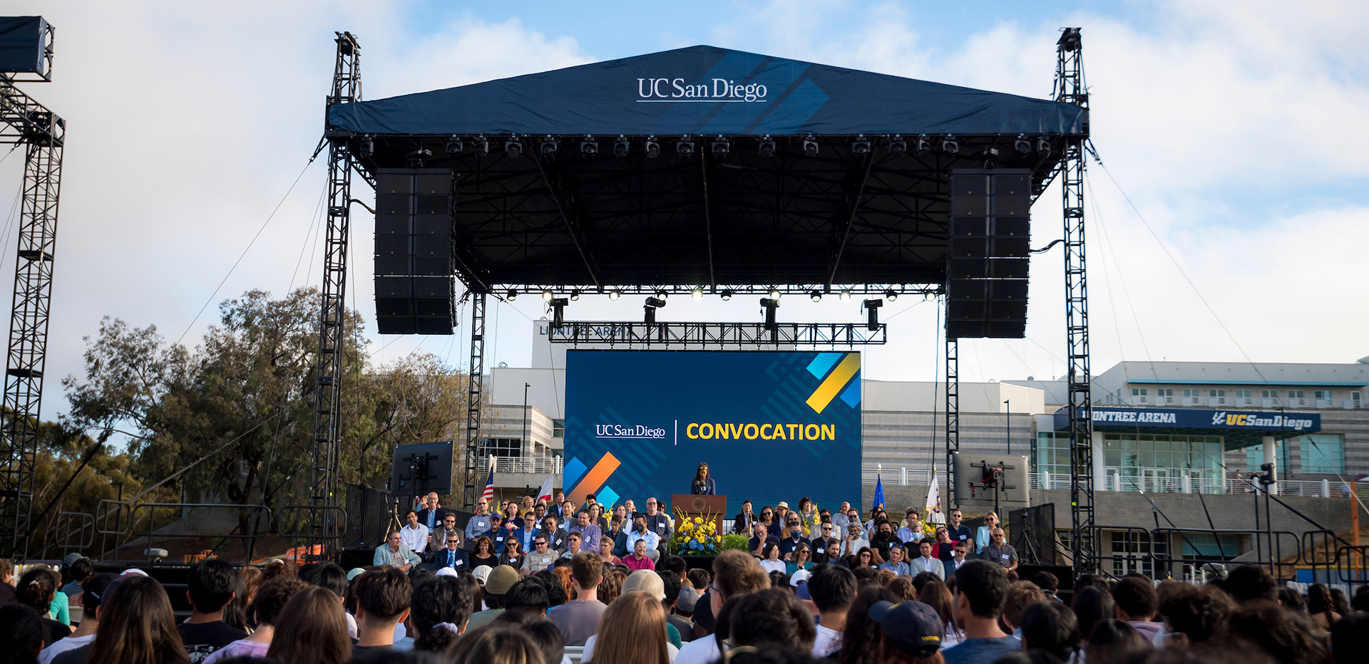 Annual Convocation Inspires New Tritons to Embrace Their Curiosity