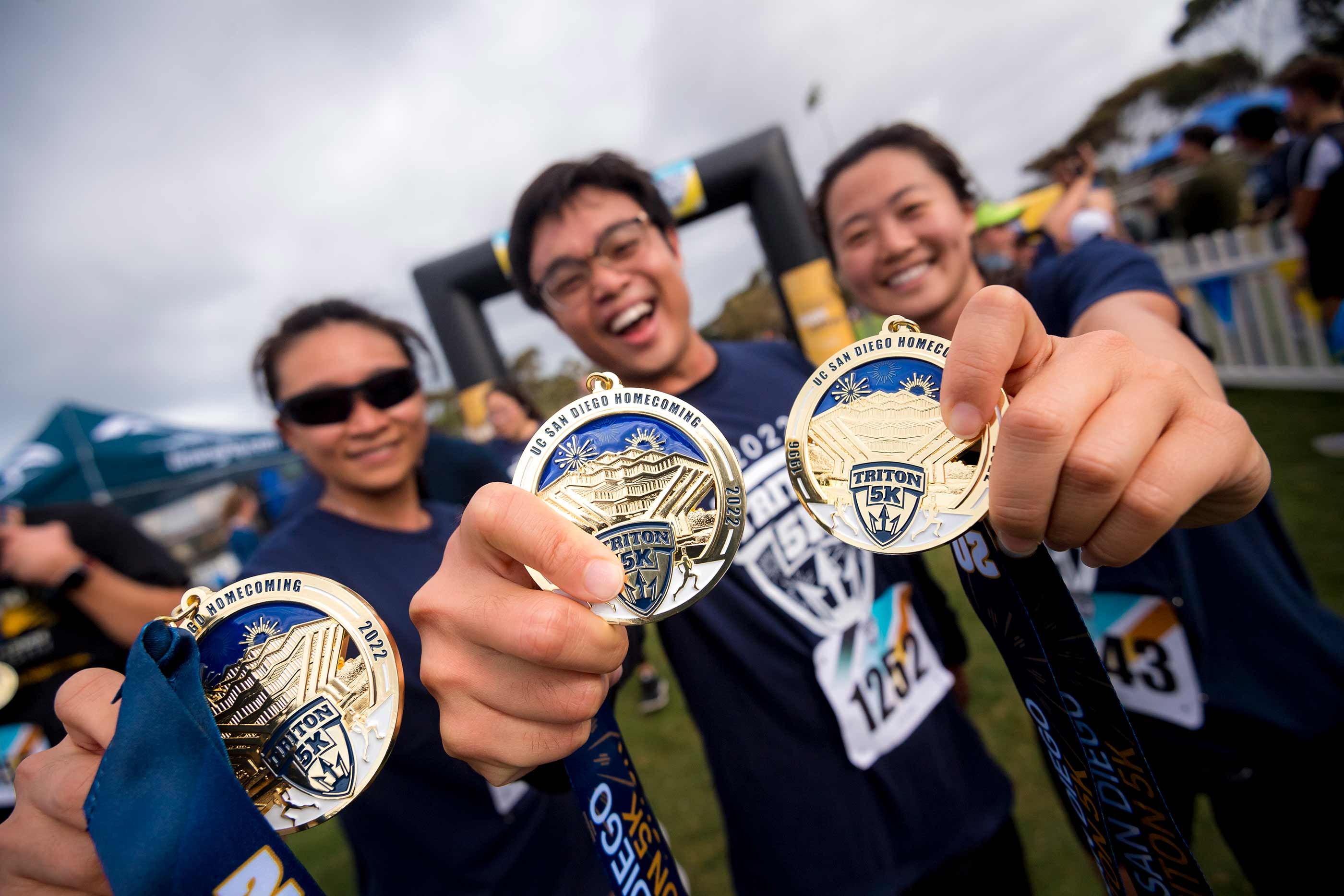 Tritons Unite at Homecoming