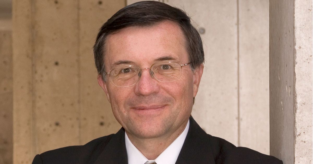 Neurobiology’s Terrence Sejnowski Elected to Royal Society and American Philosophical Society